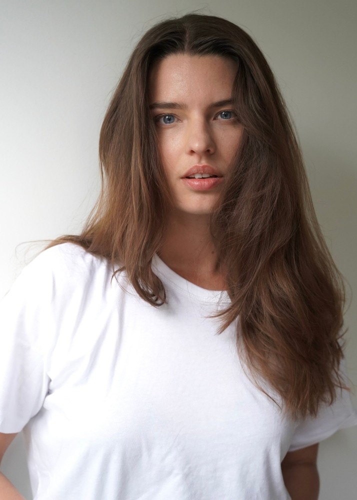 Ella M | Network Model Agency