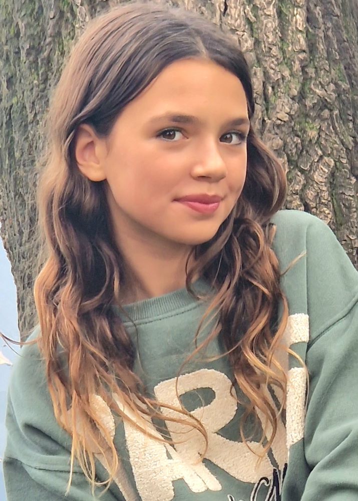 Zana V | Network Model Agency