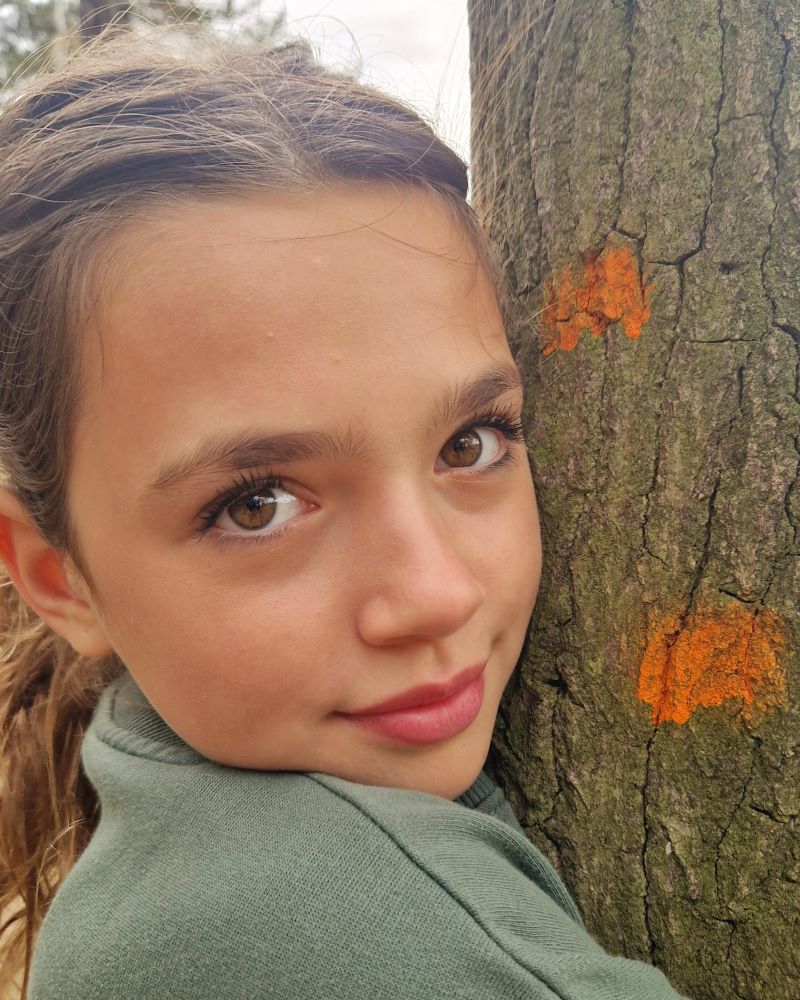 Zana V | Network Model Agency