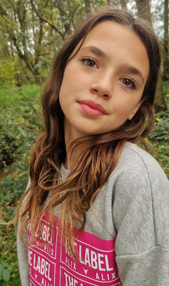 Zana V | Network Model Agency