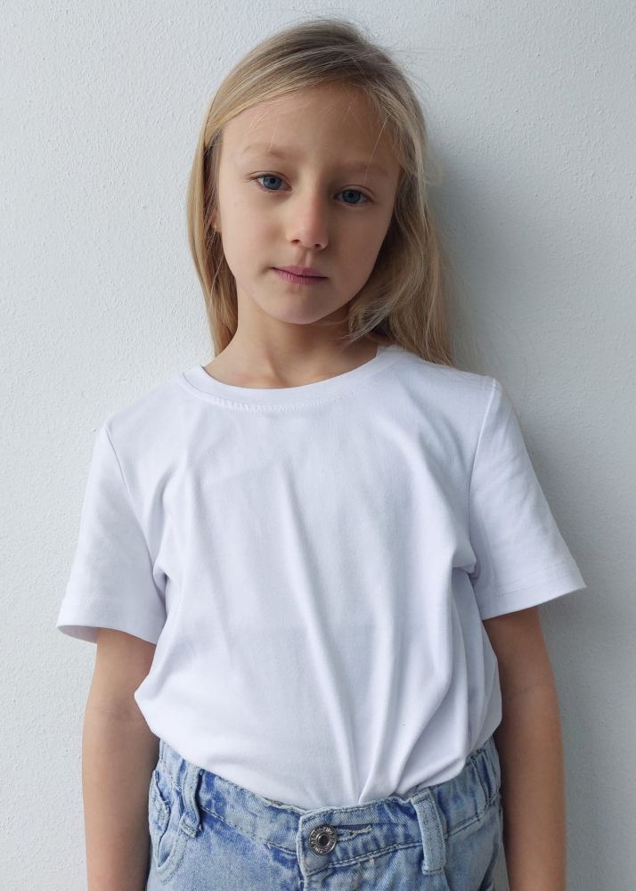 Ellie VH | Network Model Agency