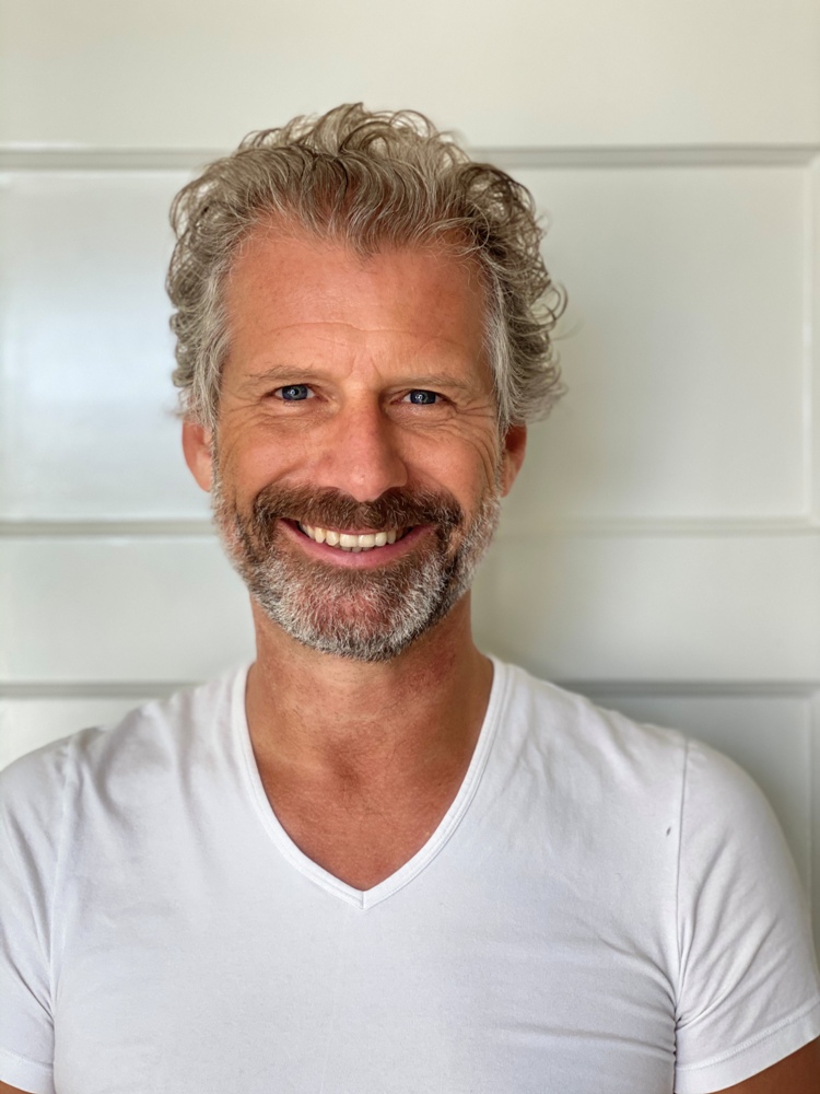 Bob L | Network Model Agency