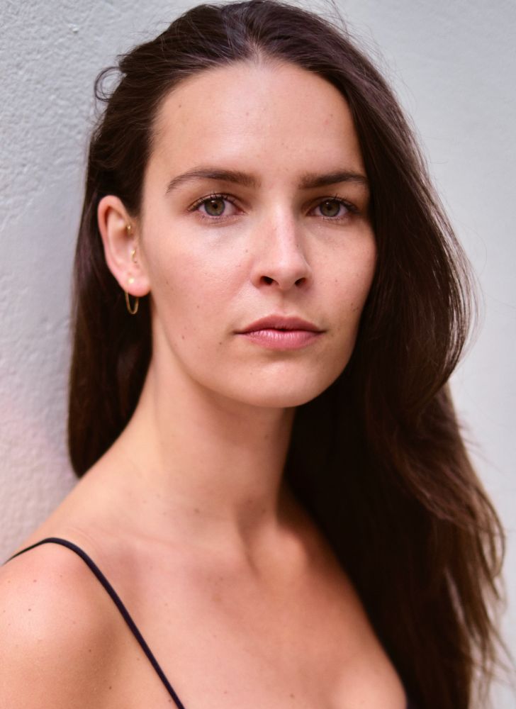 Alanis C | Network Model Agency