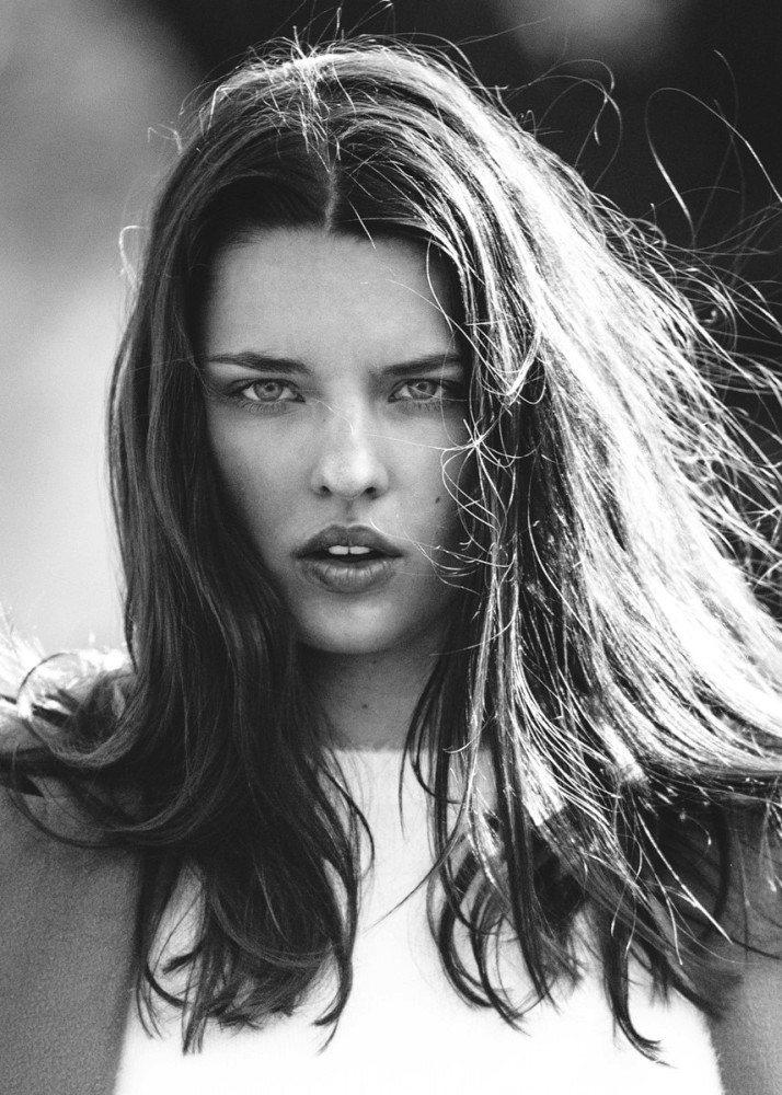 Ella M | Network Model Agency