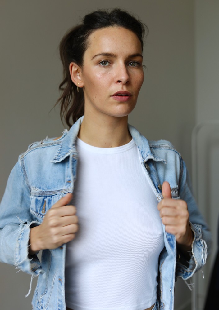 Alanis C | Network Model Agency