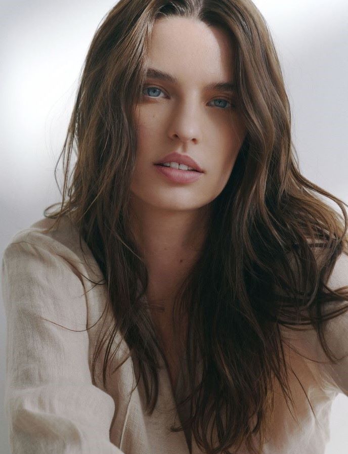 Ella M | Network Model Agency