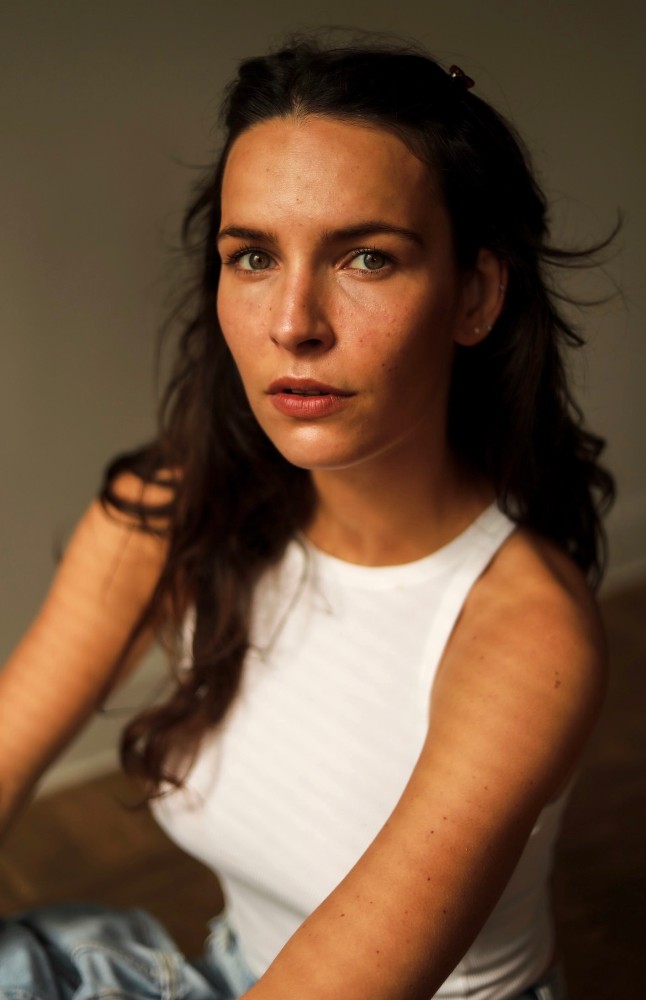 Alanis C | Network Model Agency