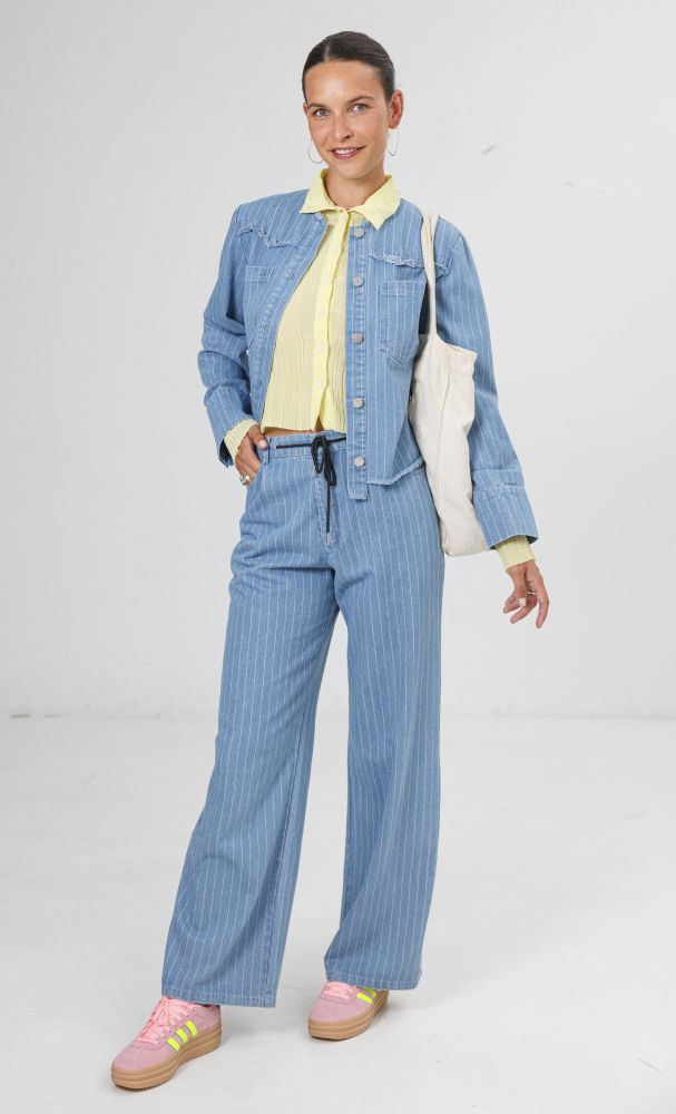 Alanis C | Network Model Agency