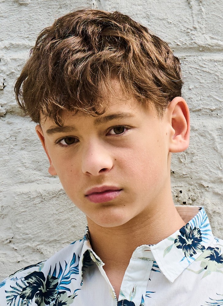 Alexander V | Network Model Agency
