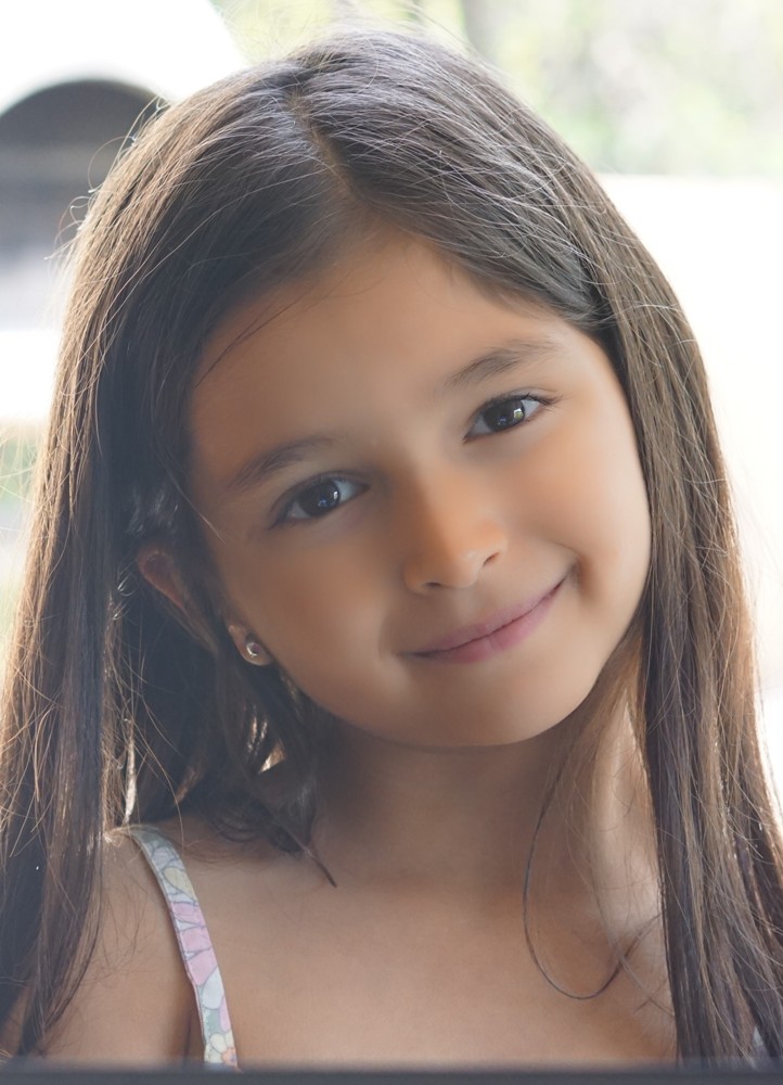 Amaryllis B | Network Model Agency