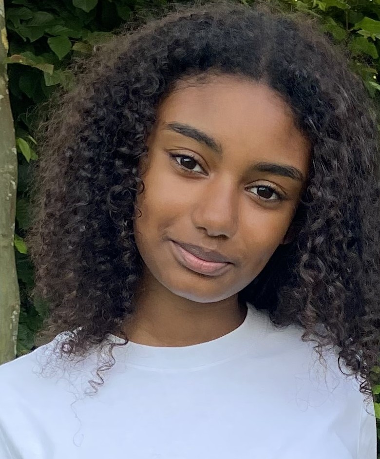 Amber H | Network Model Agency