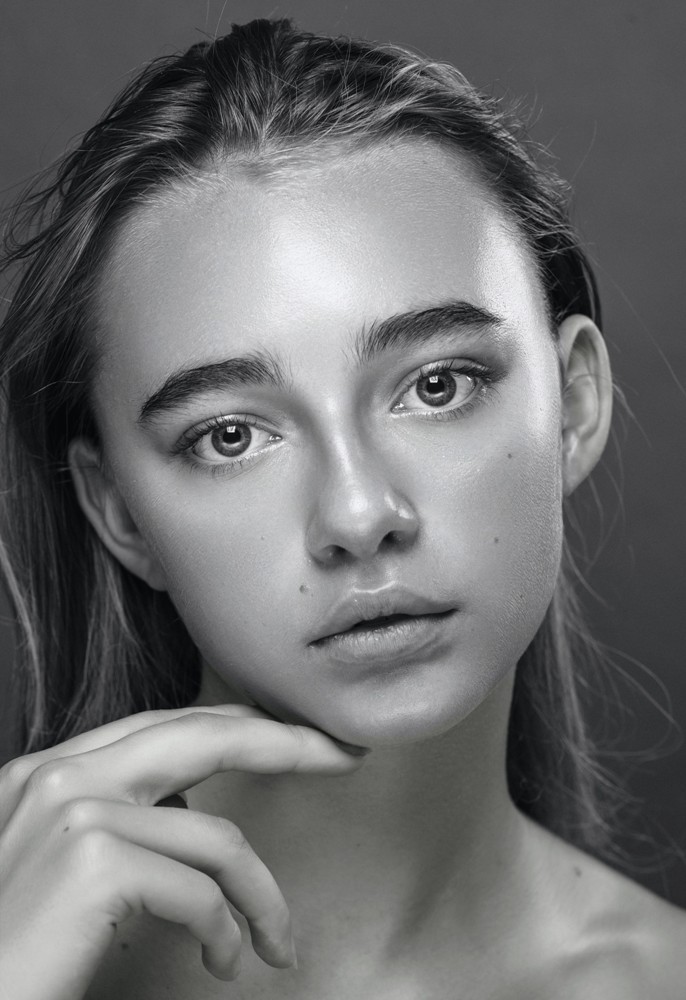 Amelia L | Network Model Agency