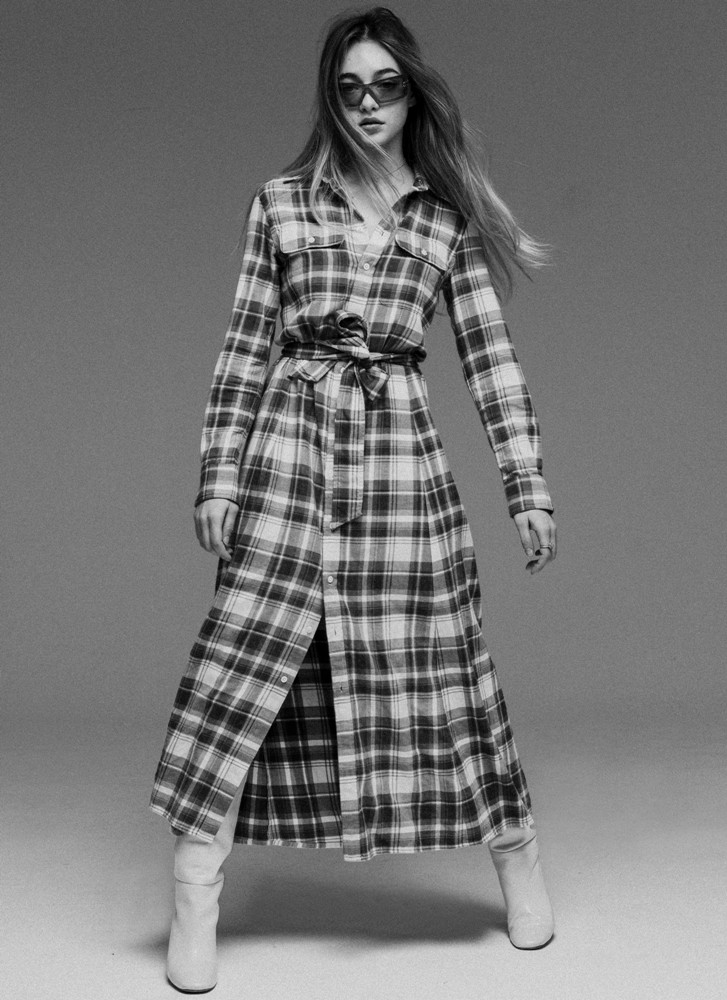 Amelia L | Network Model Agency