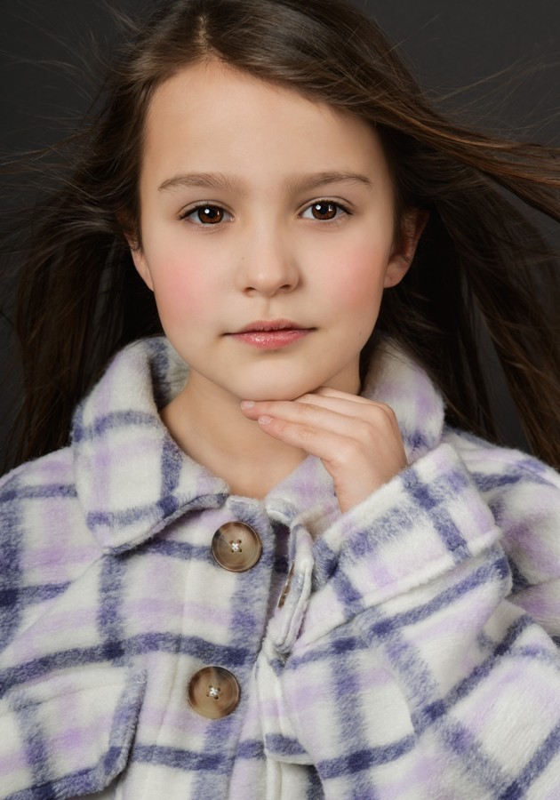 Amelie J | Network Model Agency
