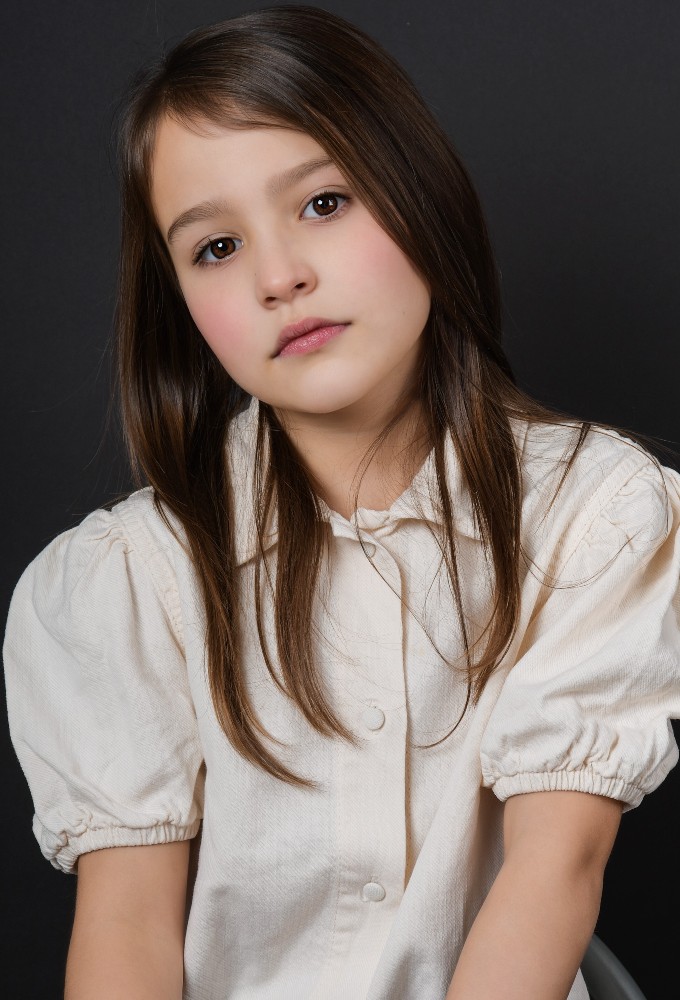 Amelie J | Network Model Agency