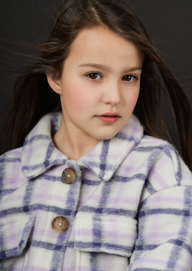 Amelie J | Network Model Agency