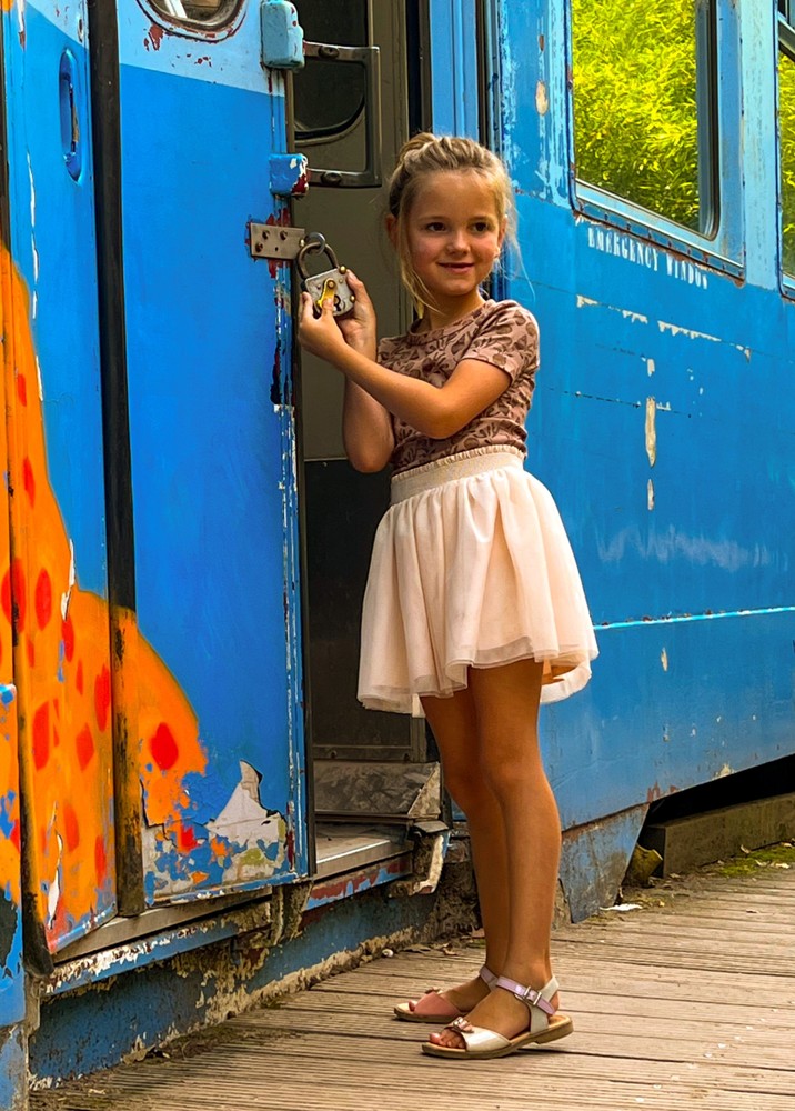 Amélie V | Network Model Agency