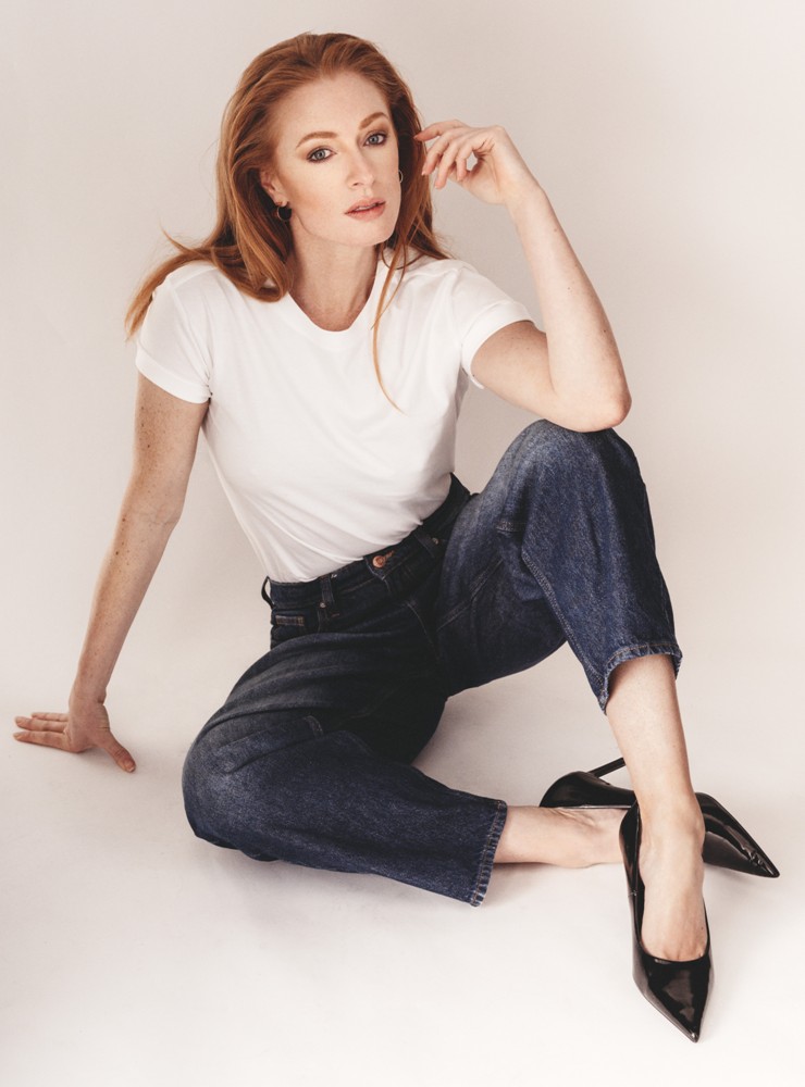 Angela B | Network Model Agency