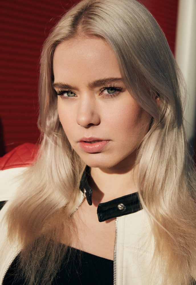 Anna E | Network Model Agency