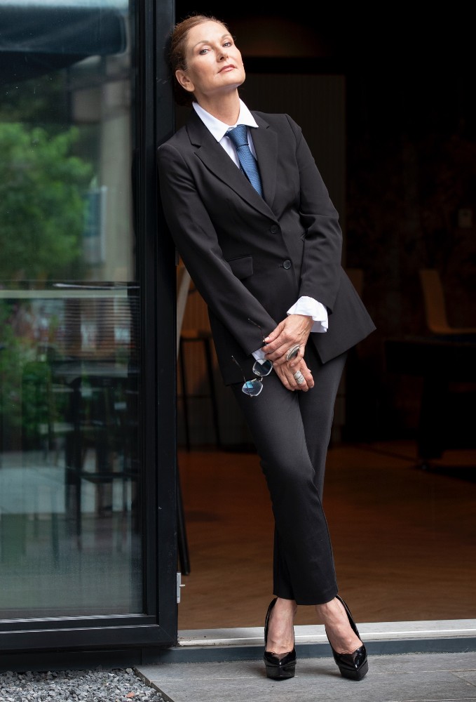 Annet B | Network Model Agency