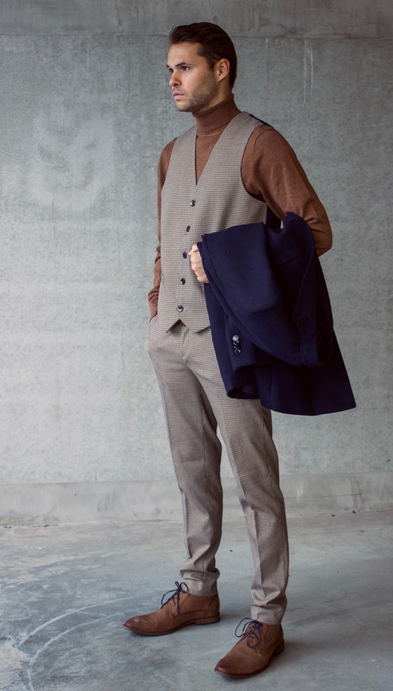 Aram G | Network Model Agency