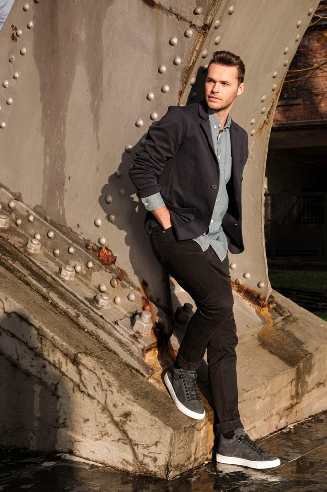 Aram G | Network Model Agency