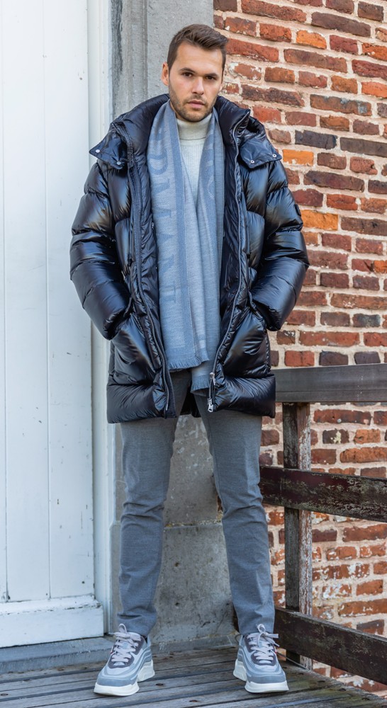 Aram G | Network Model Agency