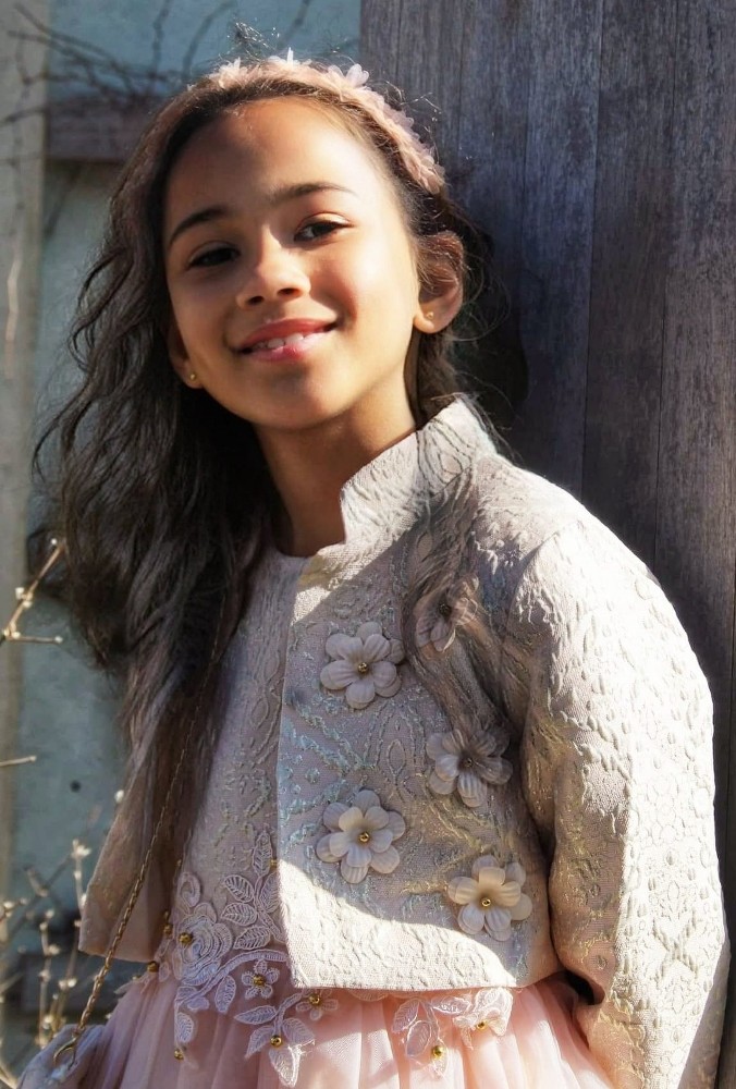 Ariëlla B | Network Model Agency