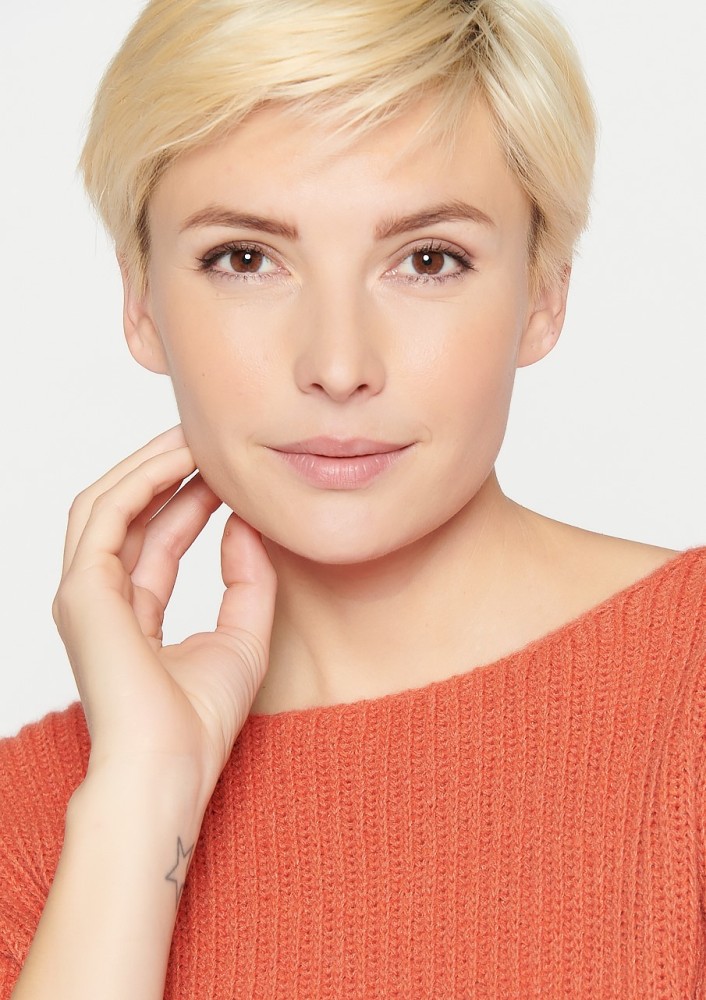 Arina Y | Network Model Agency