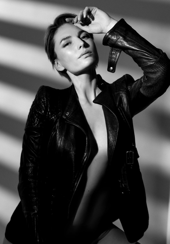 Arina Y | Network Model Agency