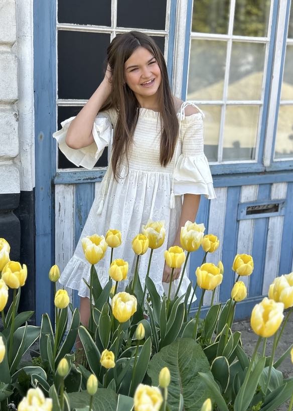 Selah vG | Network Model Agency