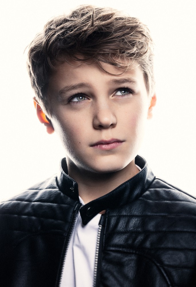 Axl DN | Network Model Agency