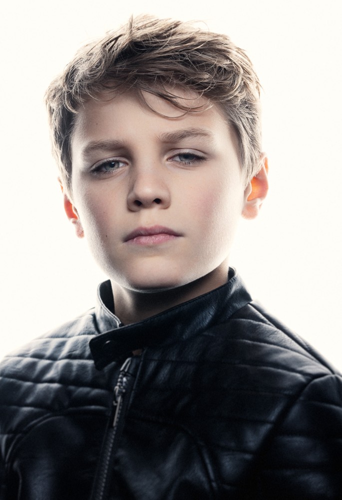 Axl DN | Network Model Agency