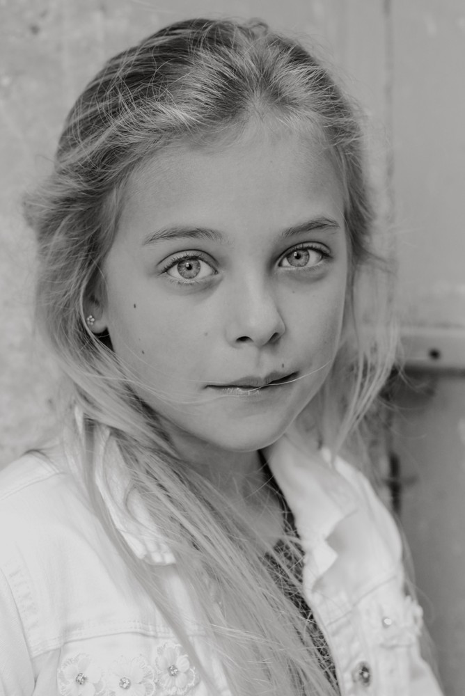 Bo E | Network Model Agency