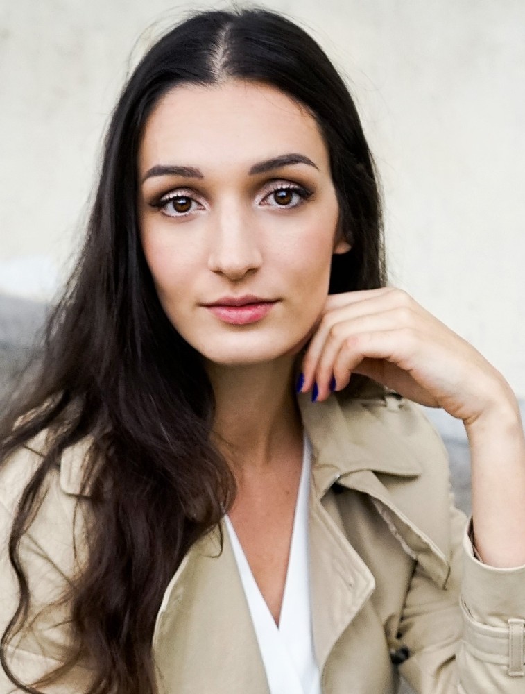 Brenda T | Network Model Agency