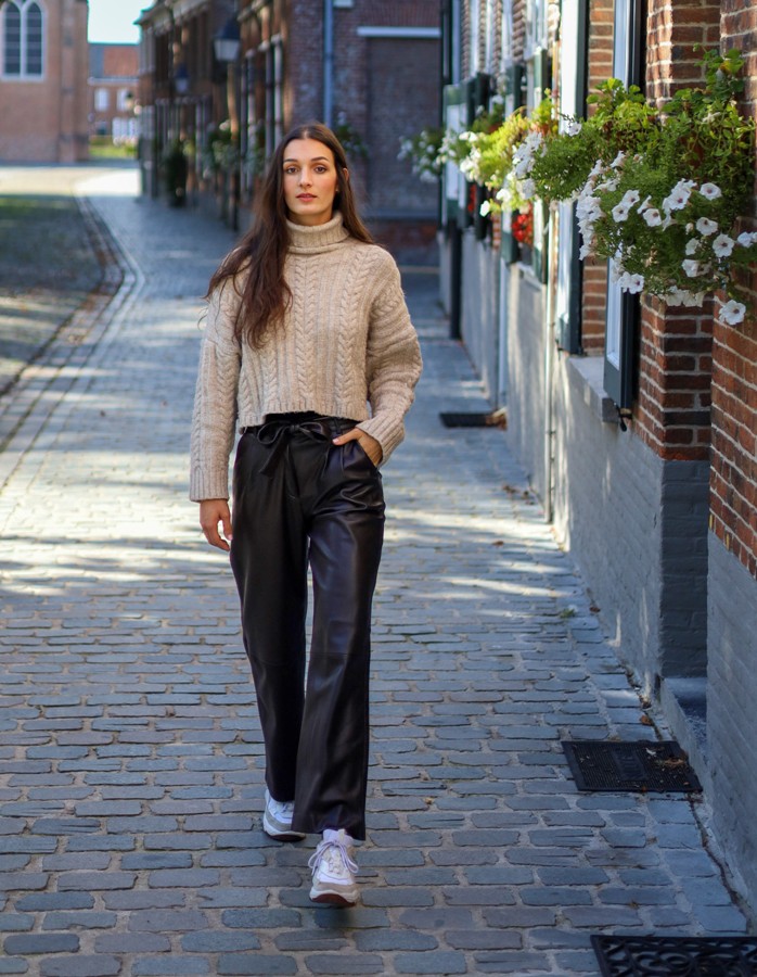 Brenda T | Network Model Agency