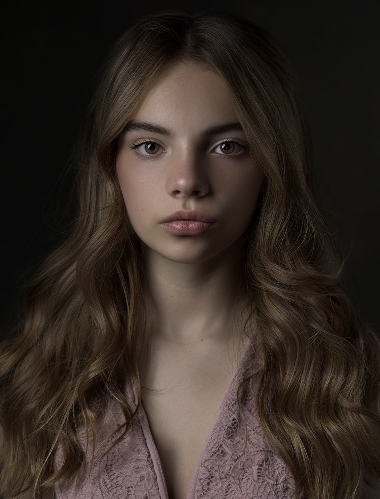 Camille I | Network Model Agency