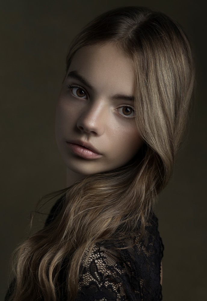 Camille I | Network Model Agency