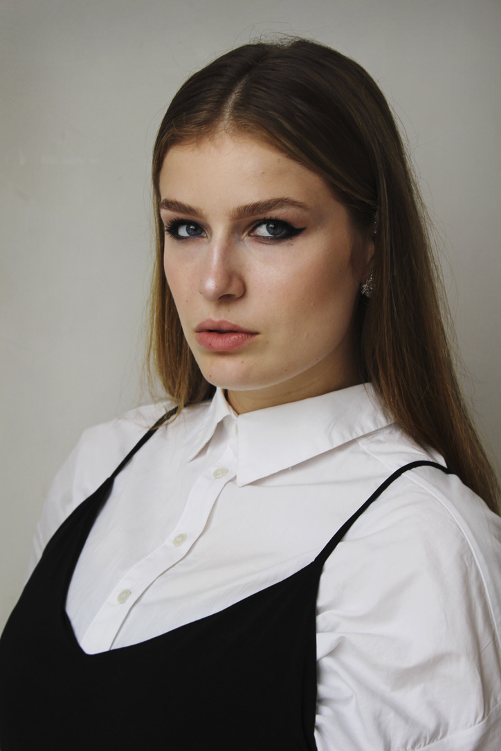 Cindy V | Network Model Agency