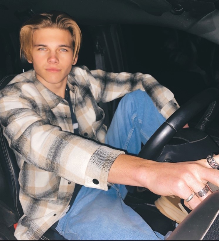 Daan V | Network Model Agency