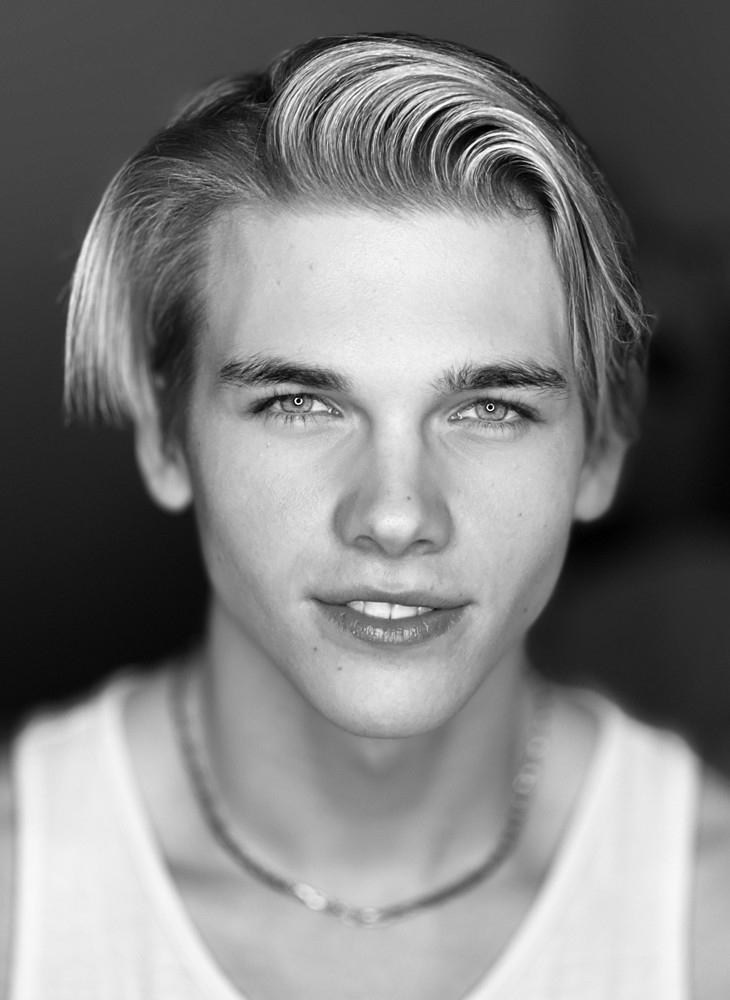 Daan V | Network Model Agency