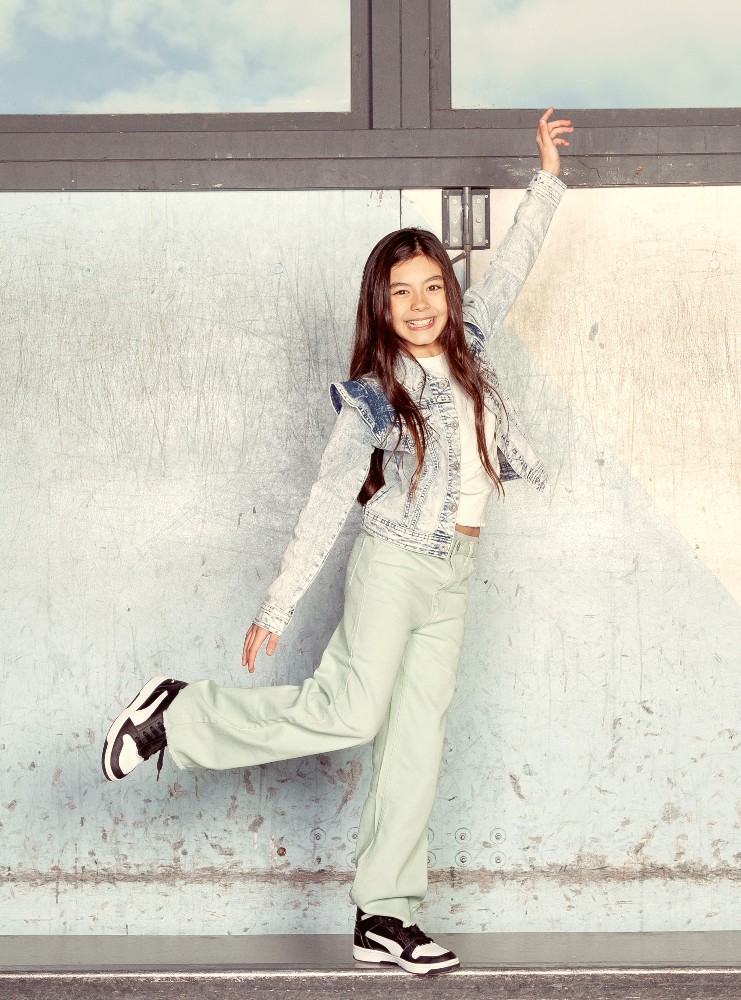 Danii M | Network Model Agency
