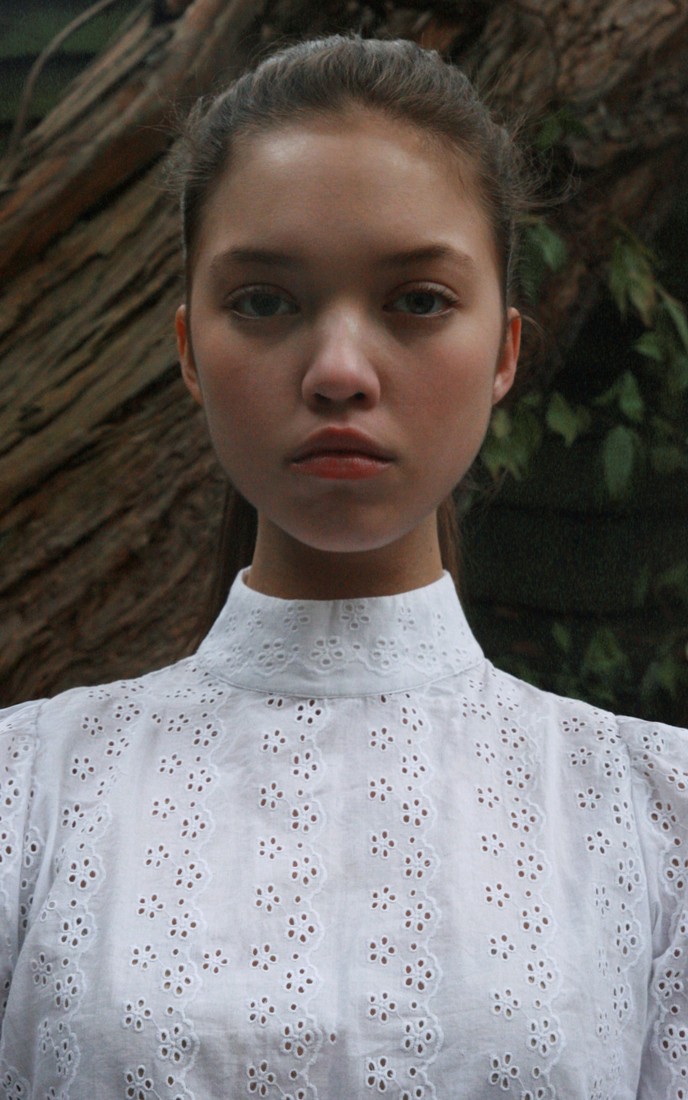 Demi J | Network Model Agency