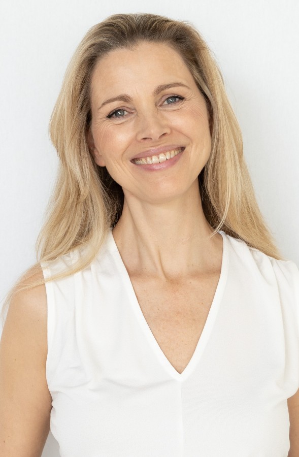 Diana Z | Network Model Agency