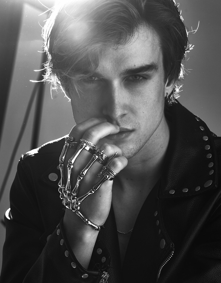 Edouard B | Network Model Agency