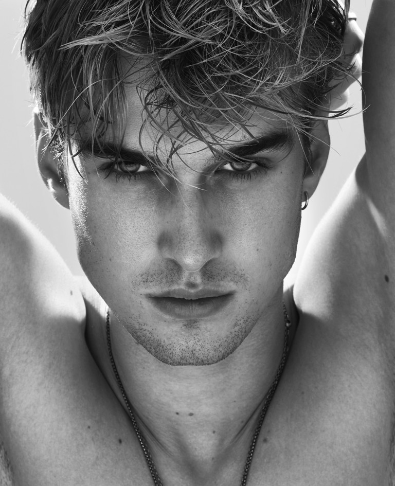 Edouard B | Network Model Agency