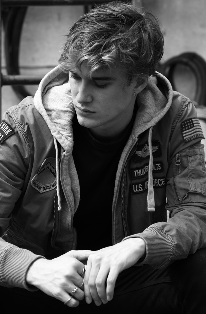 Edouard B | Network Model Agency