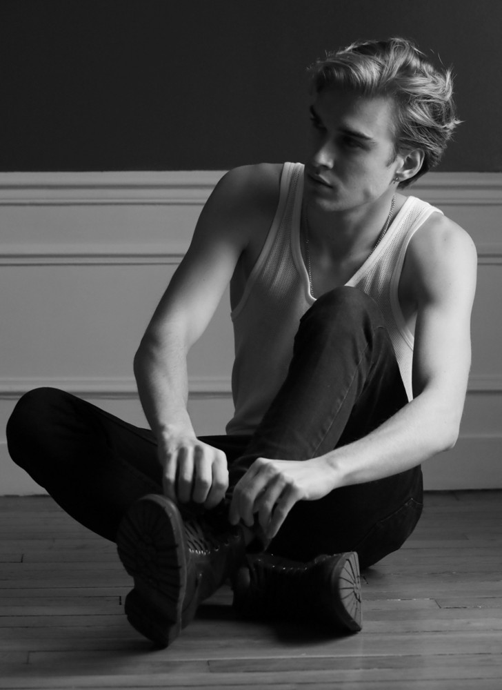 Edouard B | Network Model Agency