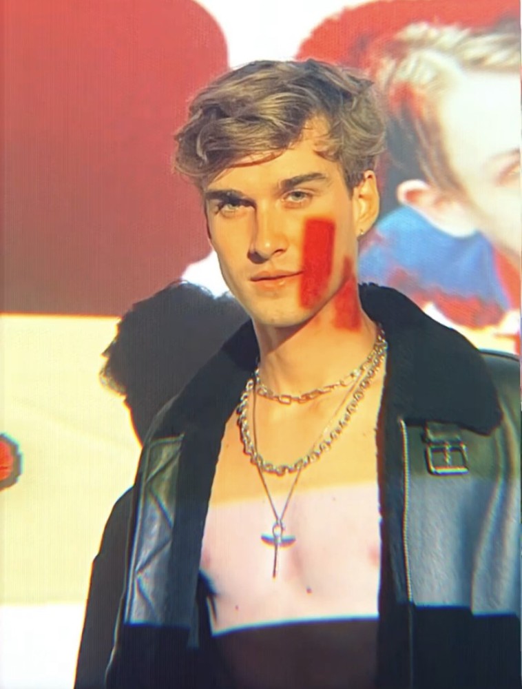 Edouard B | Network Model Agency