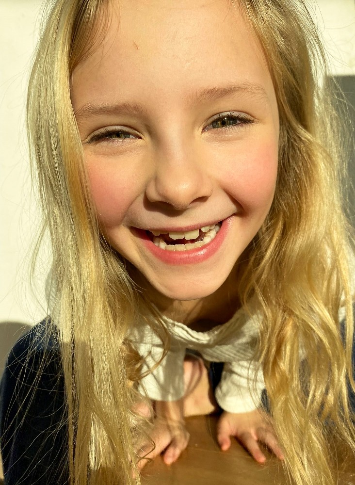 Eléonore M | Network Model Agency